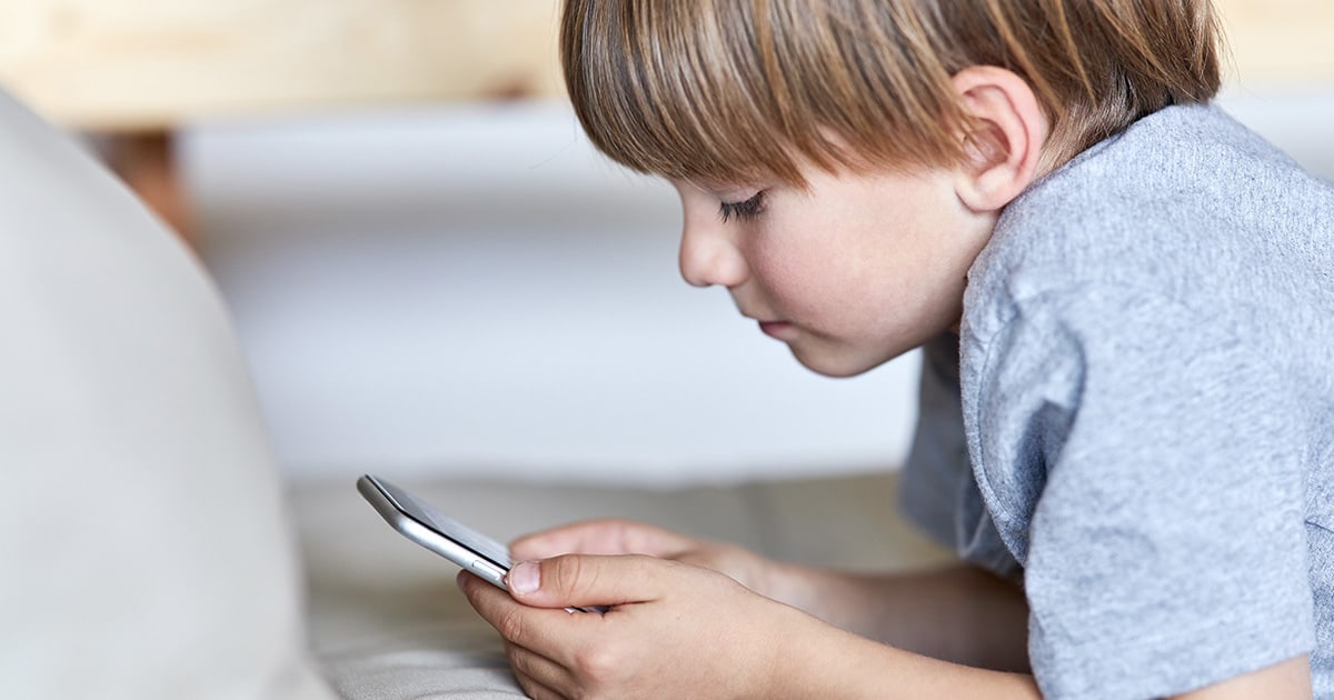 Handys für Kinder: Der ultimative Ratgeber für Eltern | mobilezone.ch